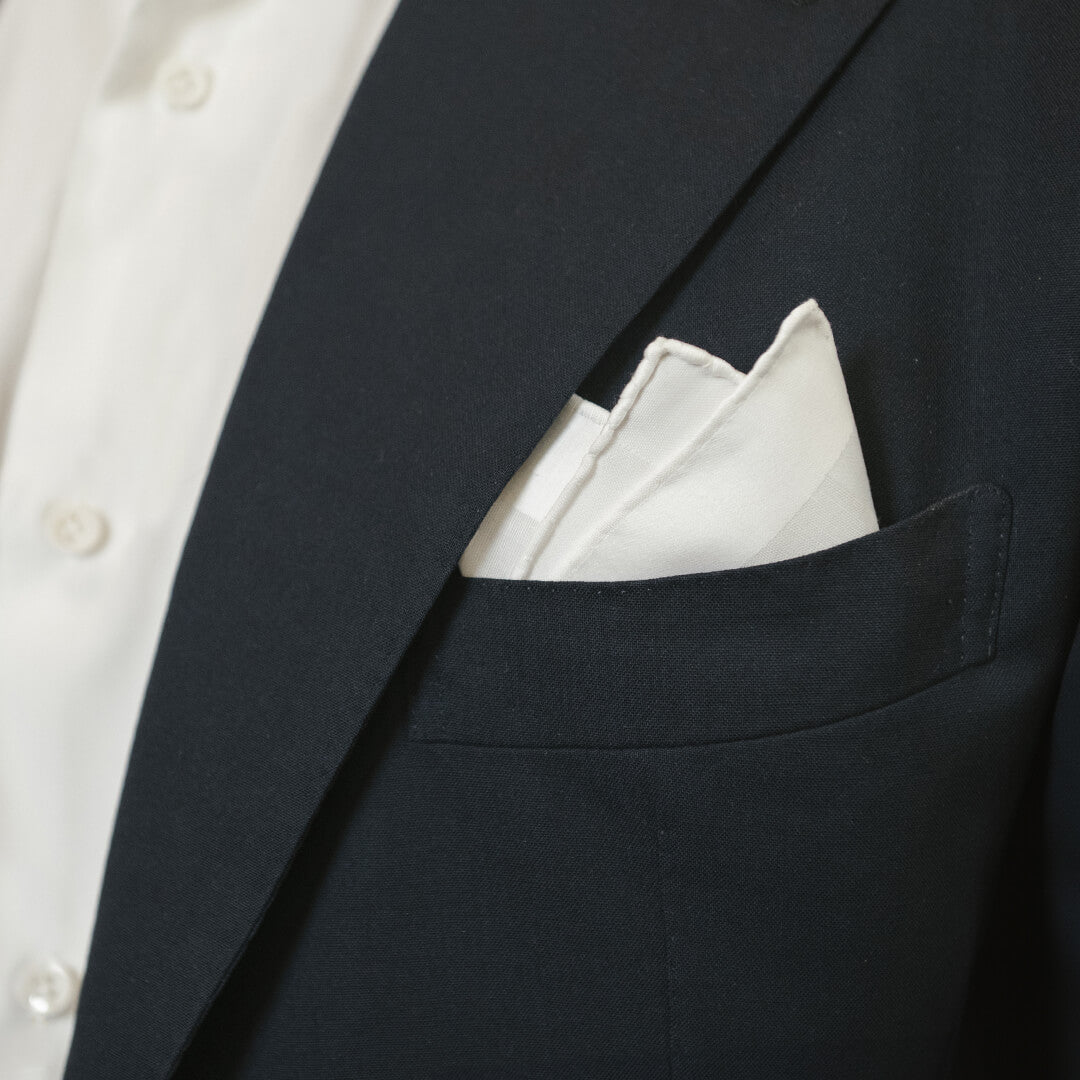 Come Piegare la Pochette o Fazzoletto da Taschino: 3 Tecniche Diverse ...